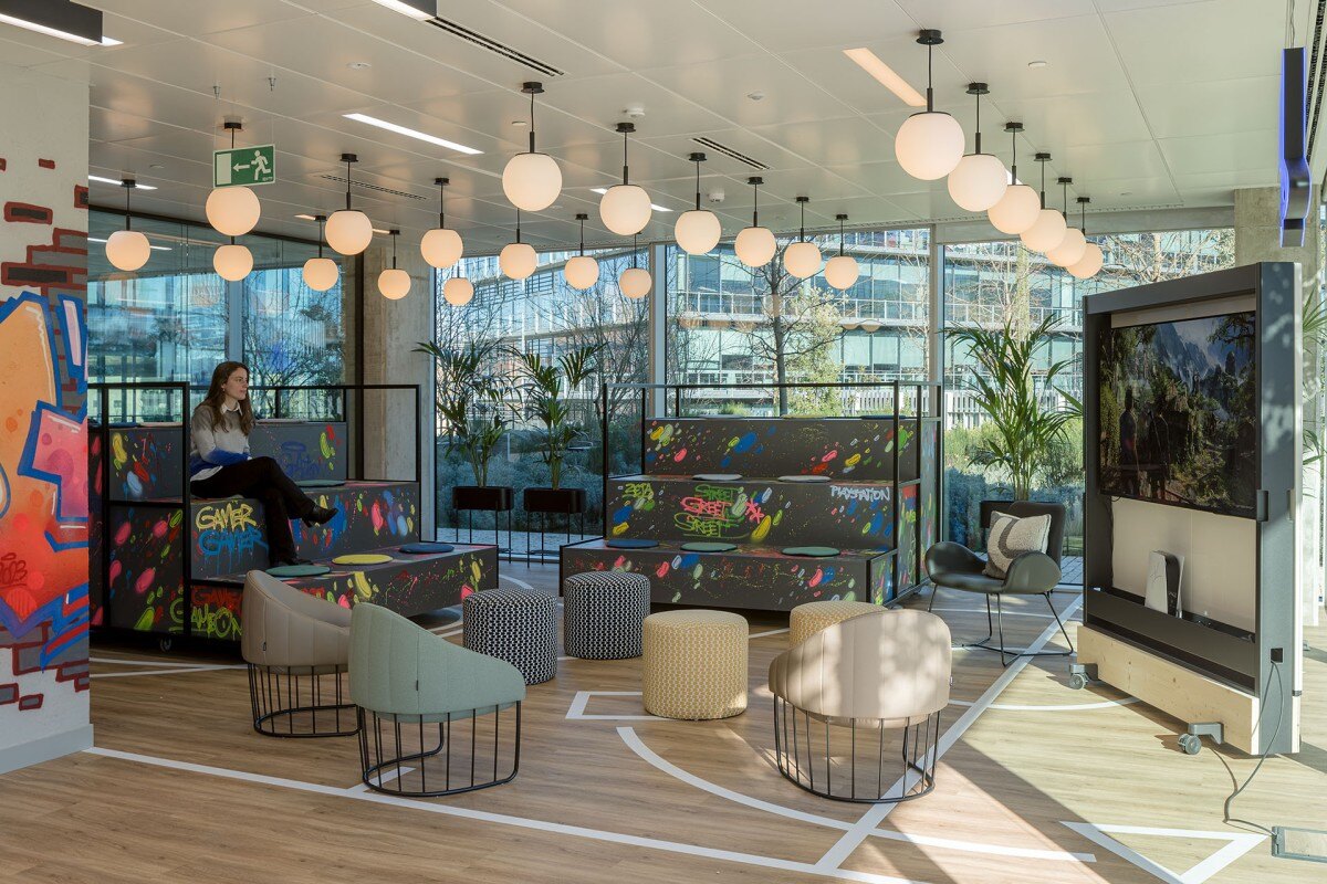 VEN A VISITAR LAS OFICINAS DE PLAYSTATION